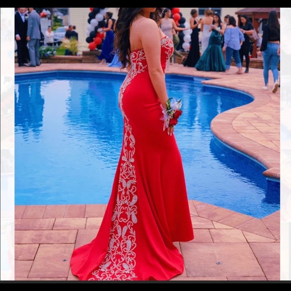 Dresses | Size 6 Fitted Red Gown | Poshmark
